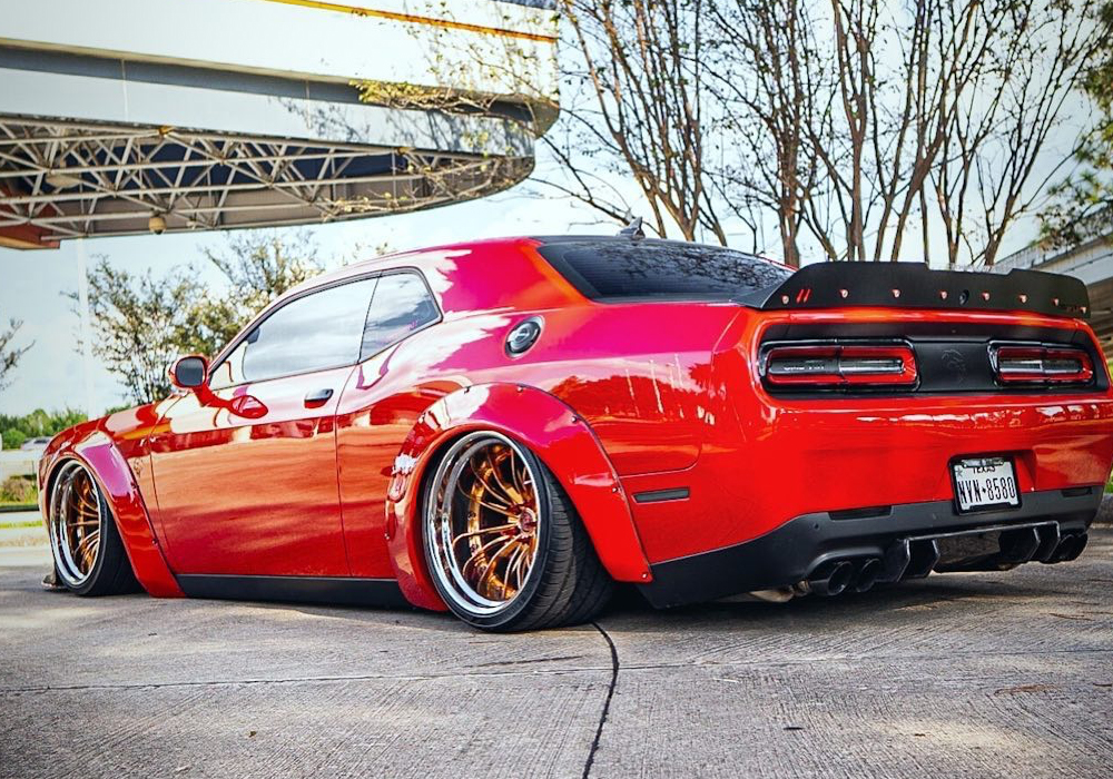 challenger hellcat liberty walk bodykit